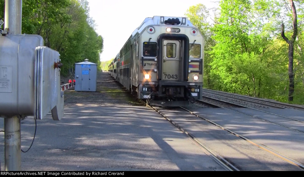 Train 1120 Pulling In